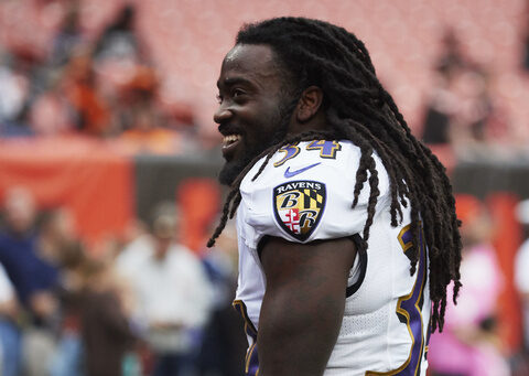 LA Post: Alex Collins, former Seahawks and Ravens running back, killed ...