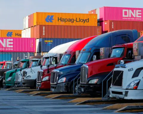 LA Post: California trucking group challenges state's zero-emissions ...
