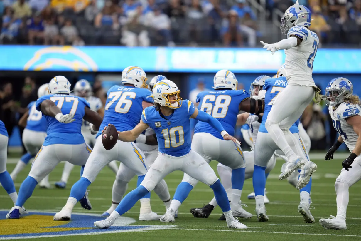 LA Post: Goff, Lions outlast Herbert, Chargers 41-38 on Patterson's ...