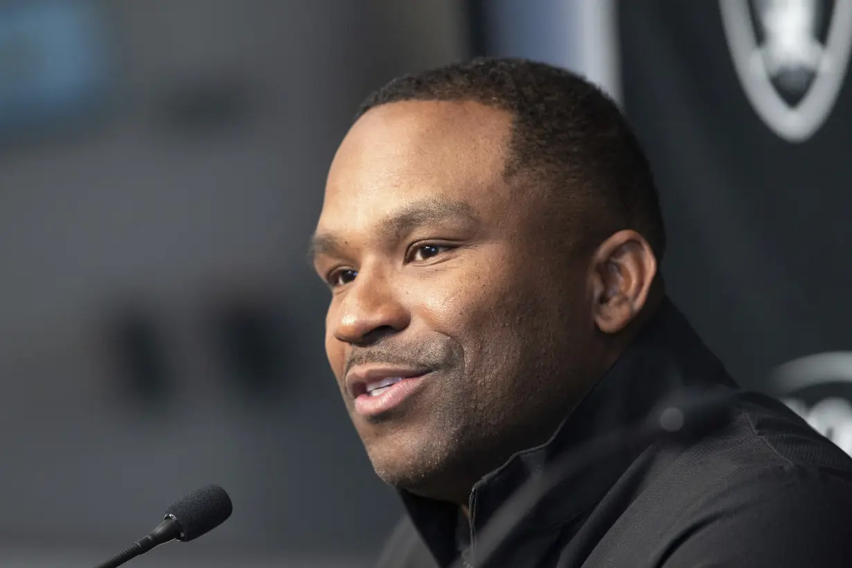 LA Post: Raiders bench Garoppolo, try to move forward under interim ...