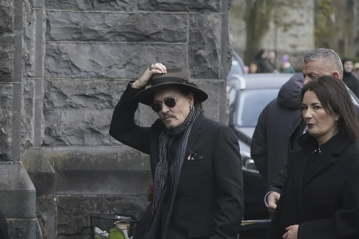 LA Post: Johnny Depp among stars paying tribute at funeral of The ...