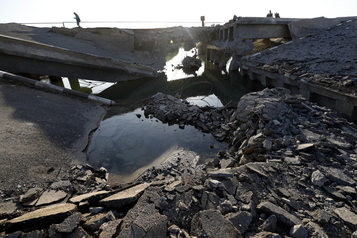 LA Post: Destruction of Lebanon-Syria border crossings in Israeli ...