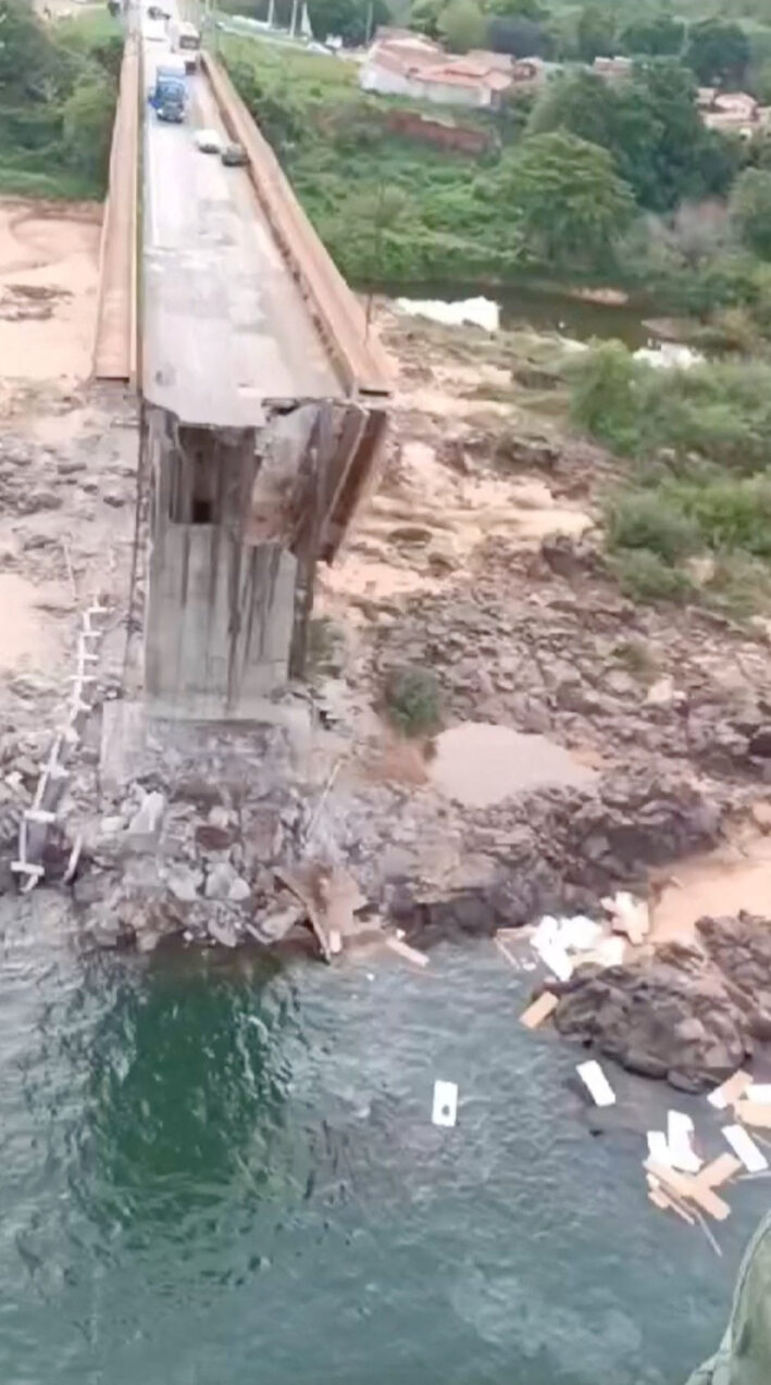 LA Post: Brazil bridge collapses, spilling sulfuric acid into river ...