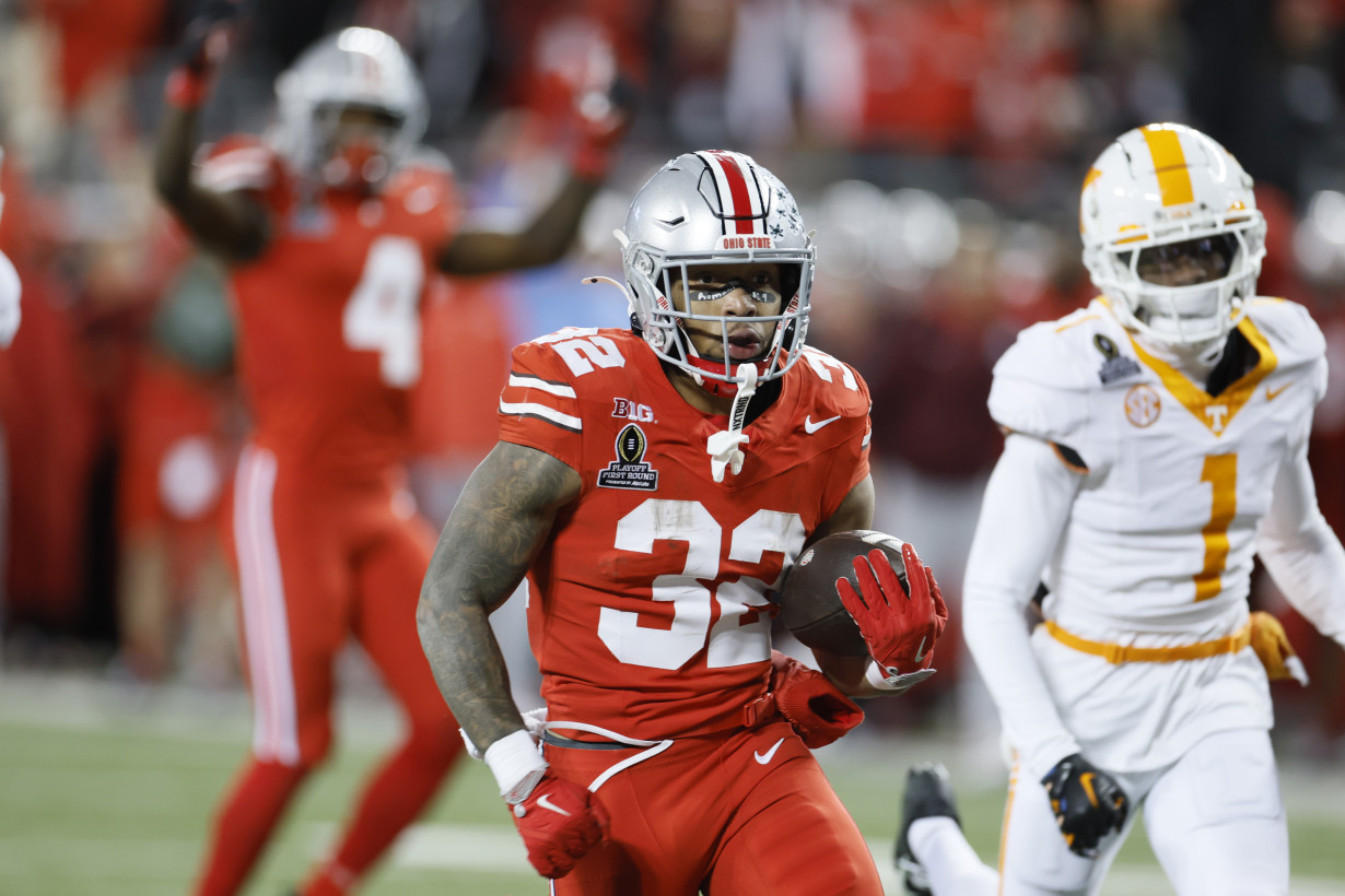 LA Post: No. 1 Oregon and No. 8 Ohio State gear up for rematch of thriller won by Ducks - The ...